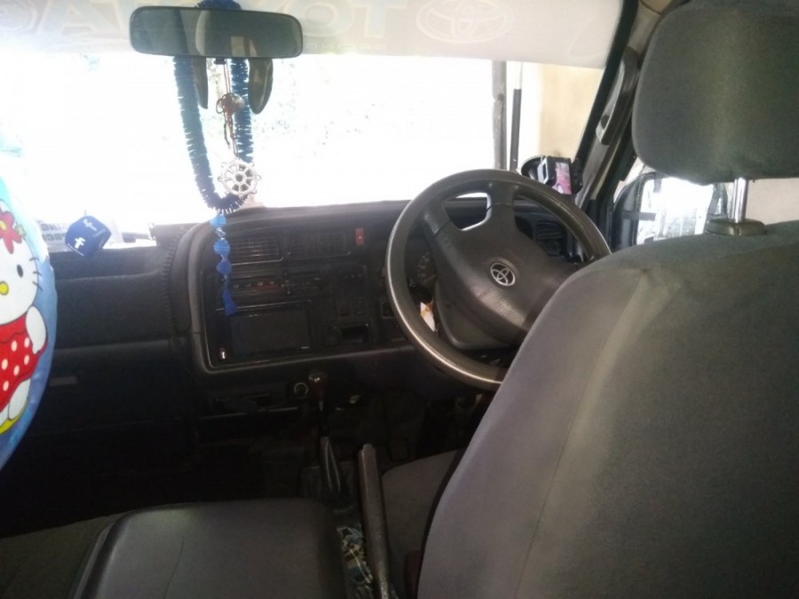 Toyota Hiace Dolphine LH 113, Horana
